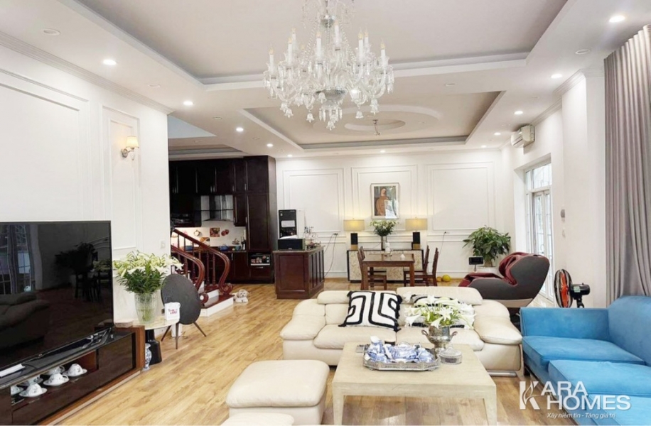 Biệt thự Vinhomes Riverside Hoa Phượng, gần Sân Golf và trường học quốc ...